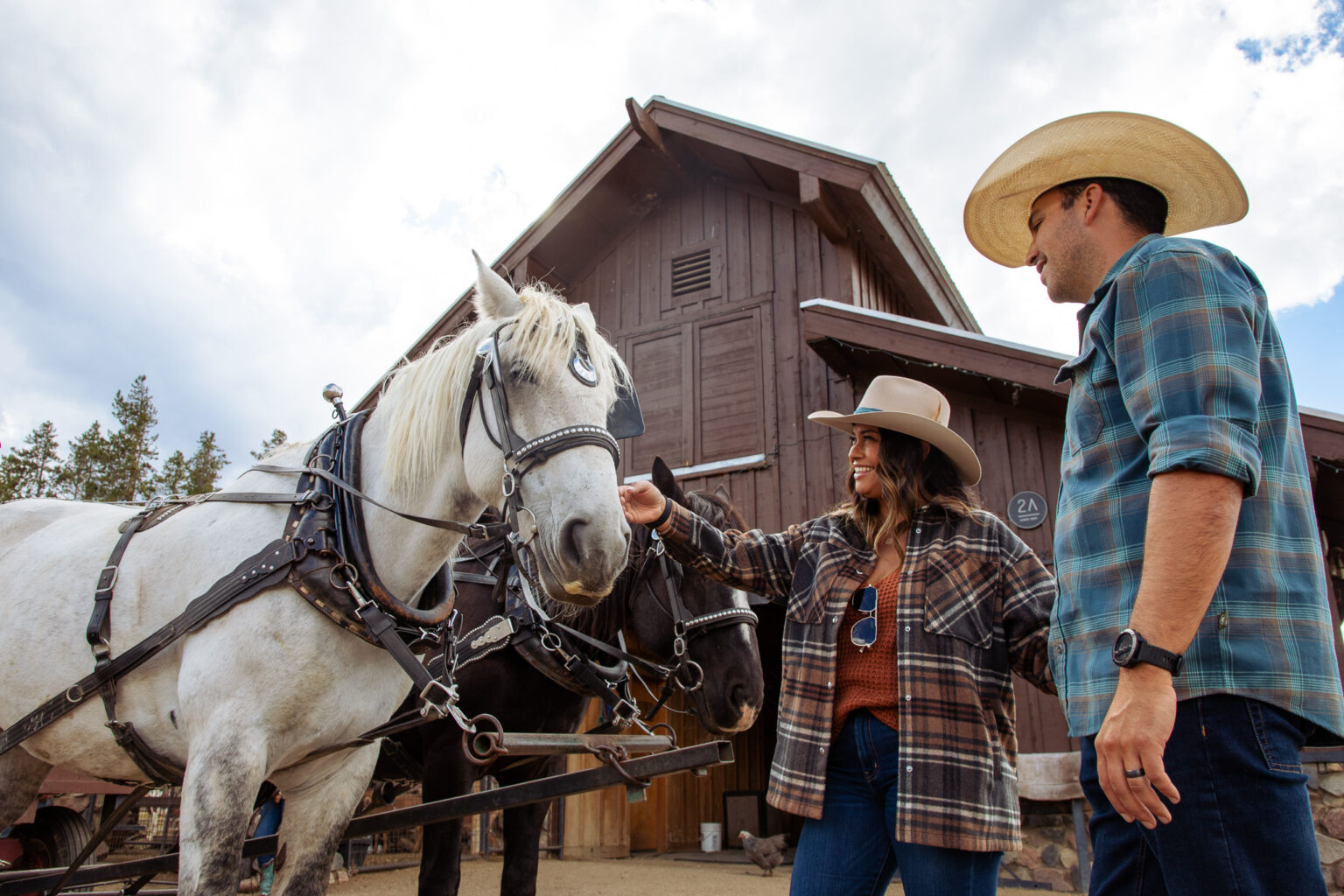 Packages and Specials | Devil's Thumb Ranch Resort & Spa